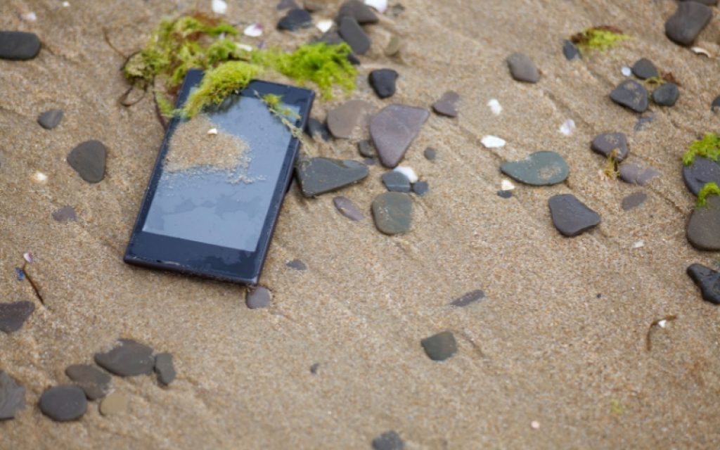 Spiritual Meaning Of Losing Your Phone - A Wake Up Call
