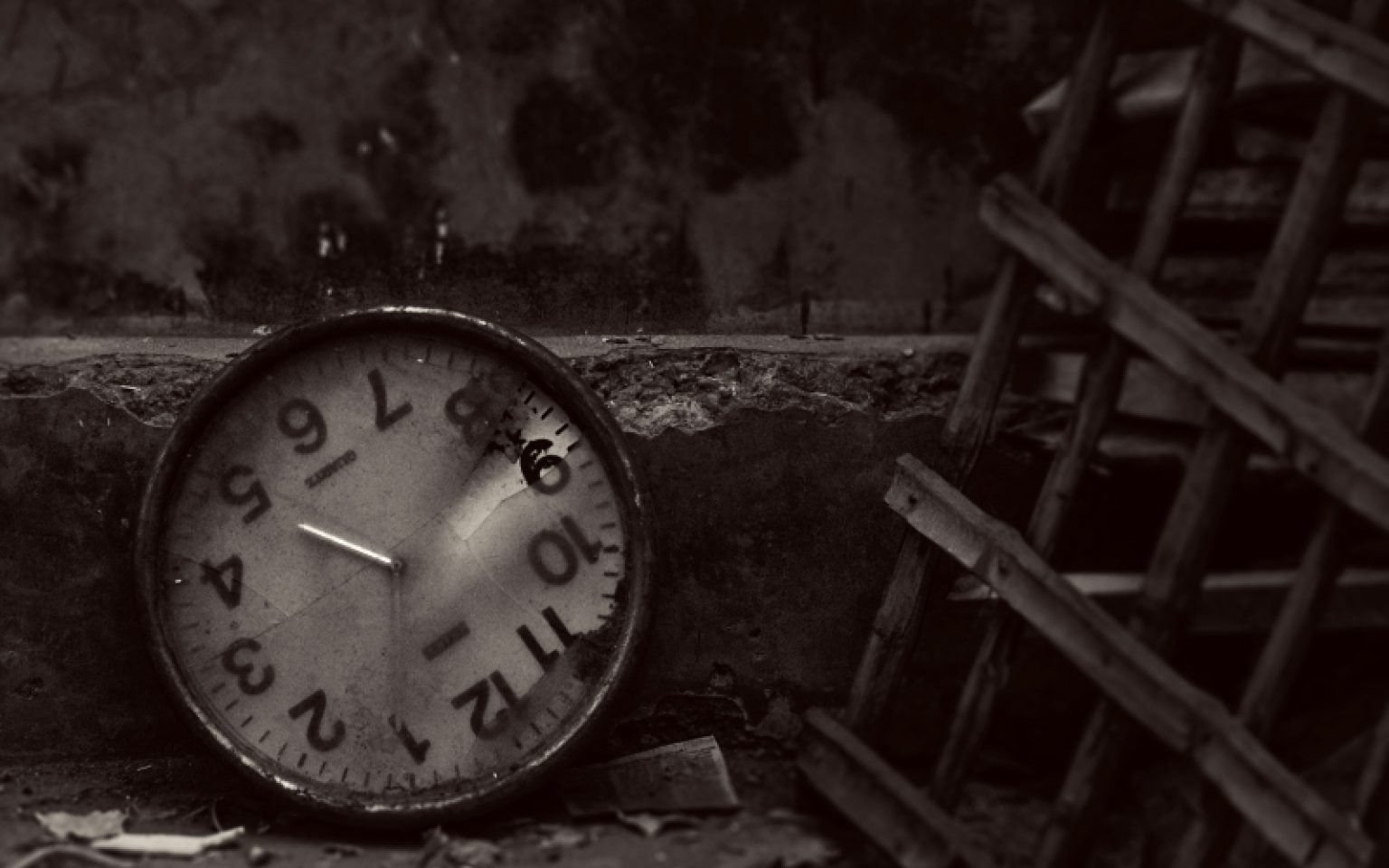 7 Things that Bring Negative Energy Into Your Home: Avoid Them!