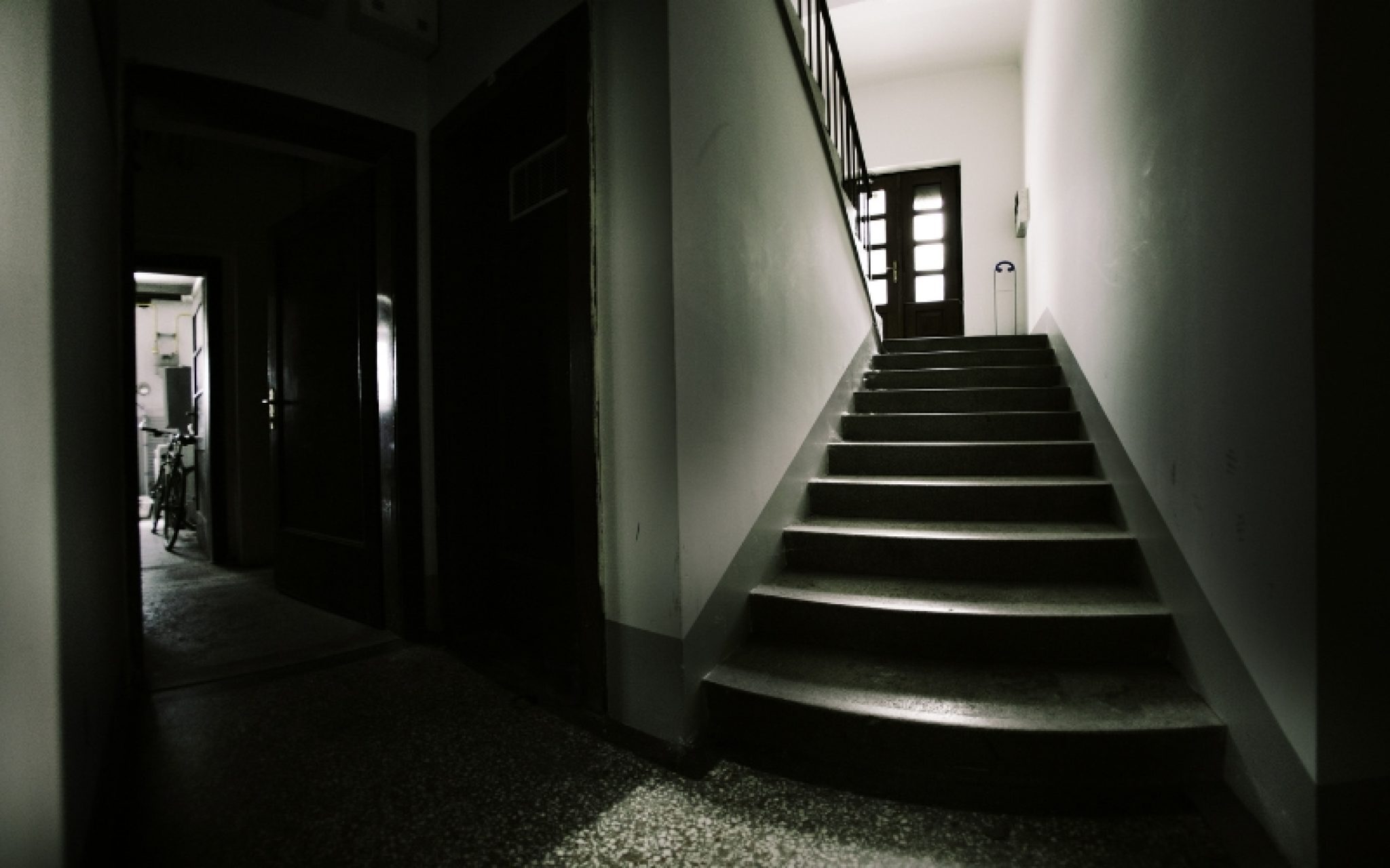 6 Signs You Have A Ghost At Home