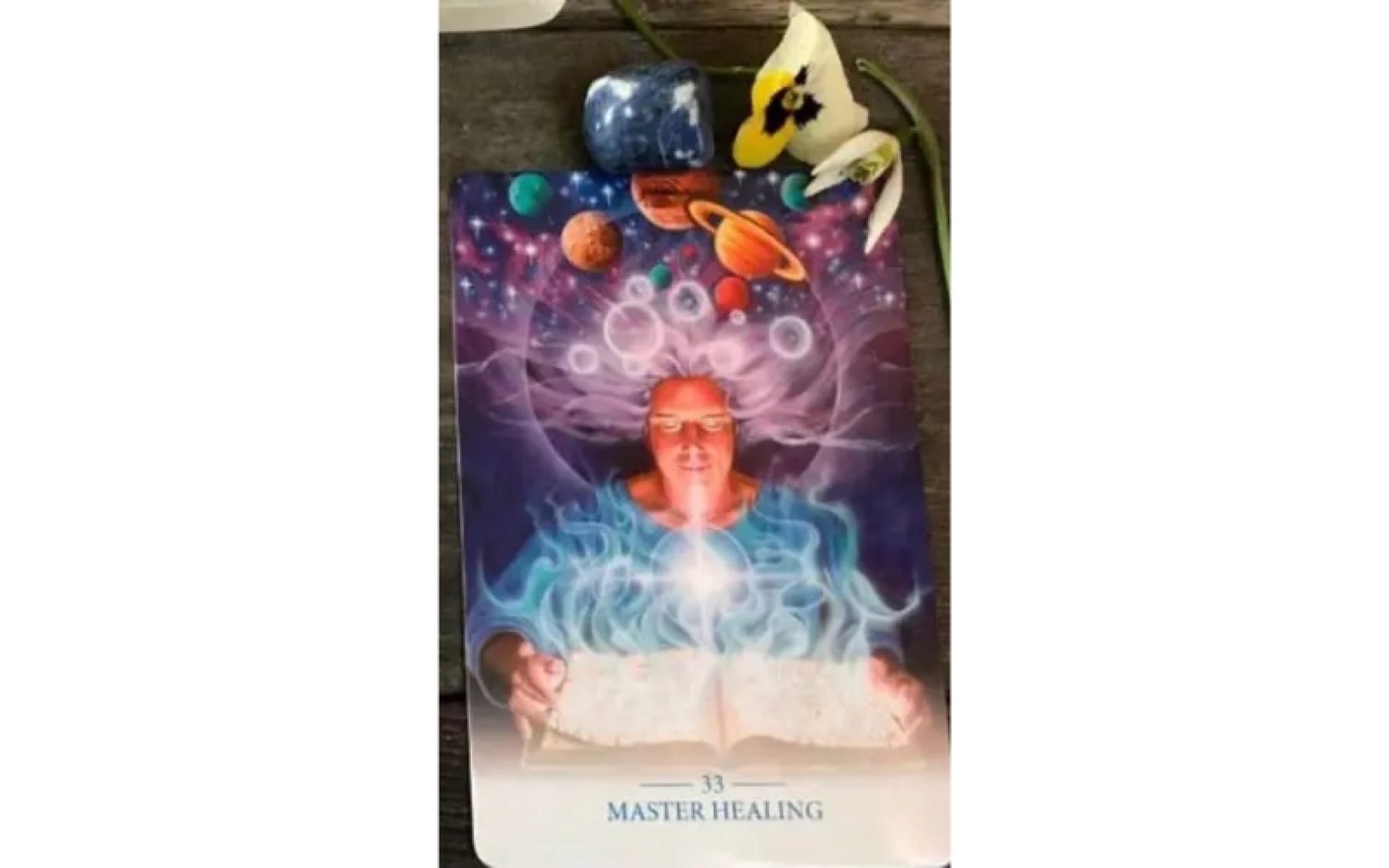 The Lightworker Oracle – Choose a Card and See The Message You Must Hear